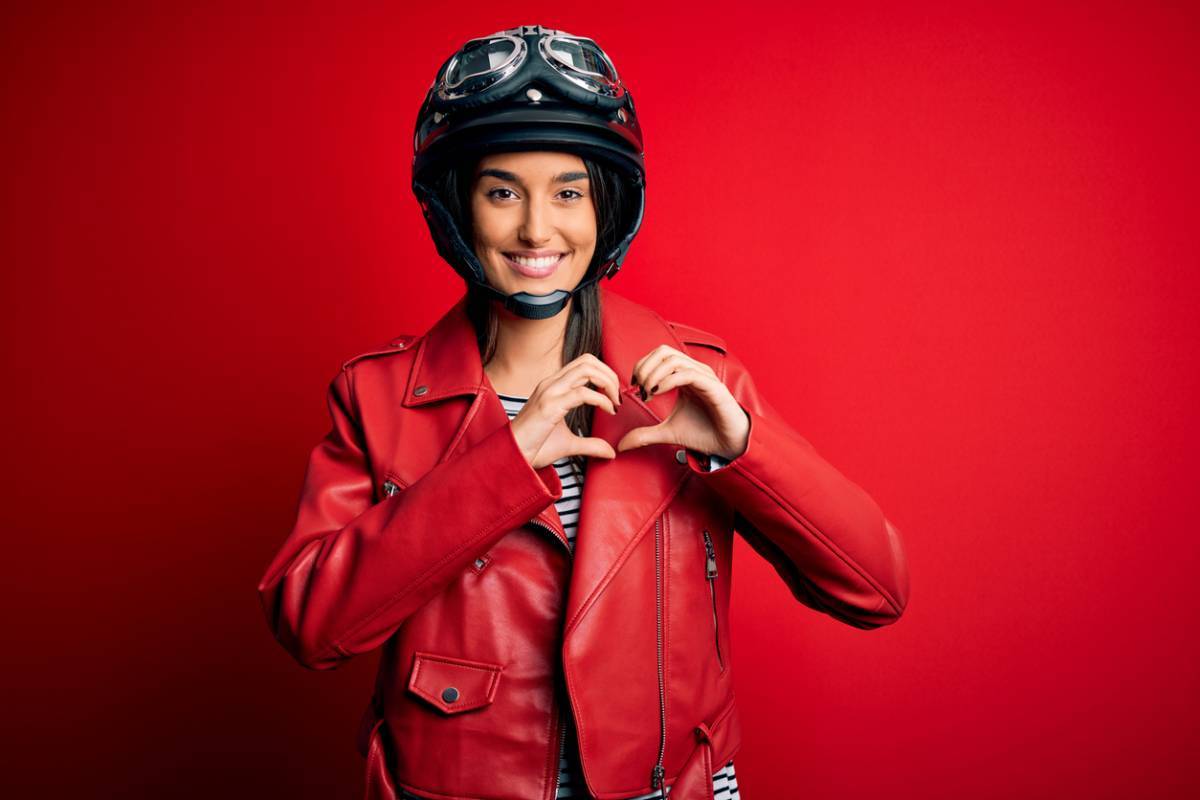 Quelles sont les qualités à rechercher dans un bon casque de moto